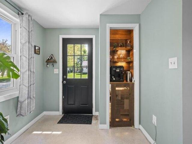 house with 4 bedroom, Manchester NH ES104810090