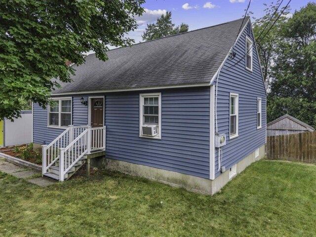 house with 4 bedroom, Manchester NH ES105094408