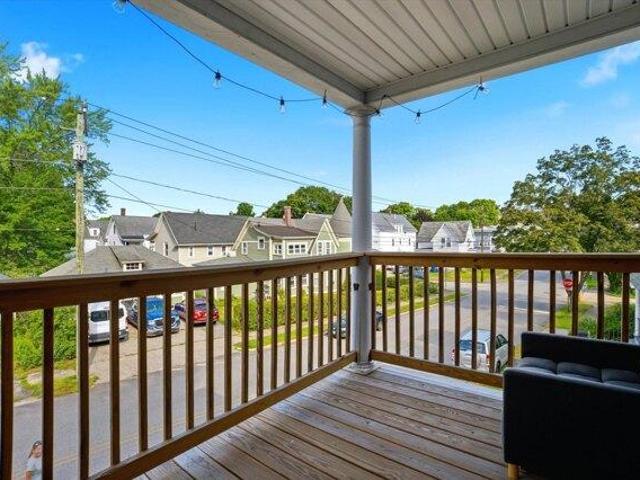 house with 4 bedroom, Manchester NH ES105116797