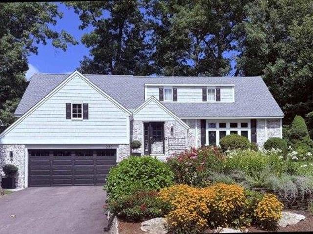 house with 4 bedroom, Manchester NH ES105174173
