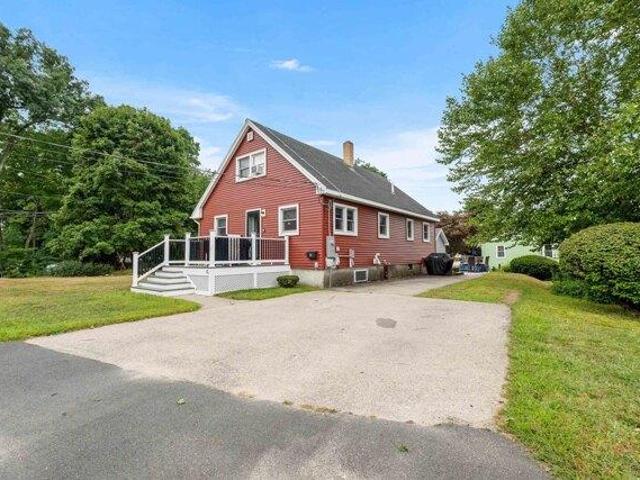house with 4 bedroom, Manchester NH ES105229614