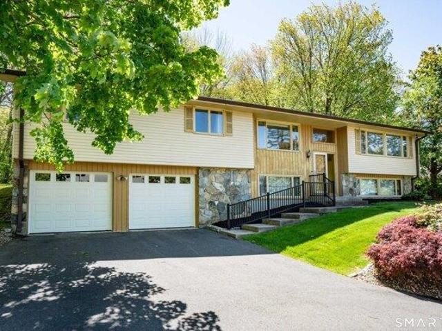 house with 4 bedroom, Manchester CT DS103071826