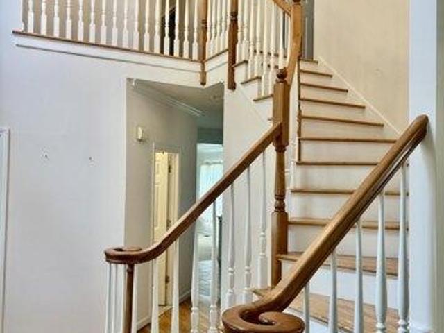 house with 4 bedroom, Manchester CT ES104946484