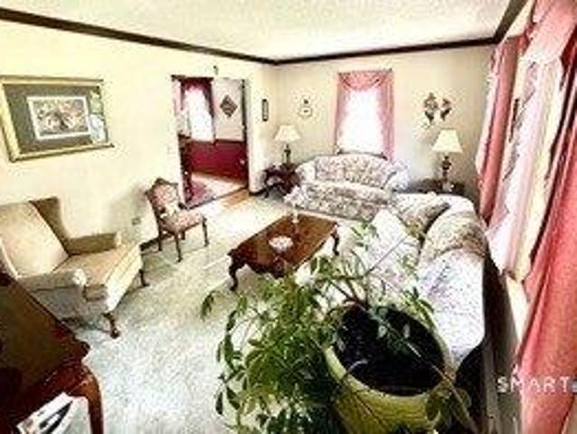 house with 4 bedroom, Manchester CT ES103070459