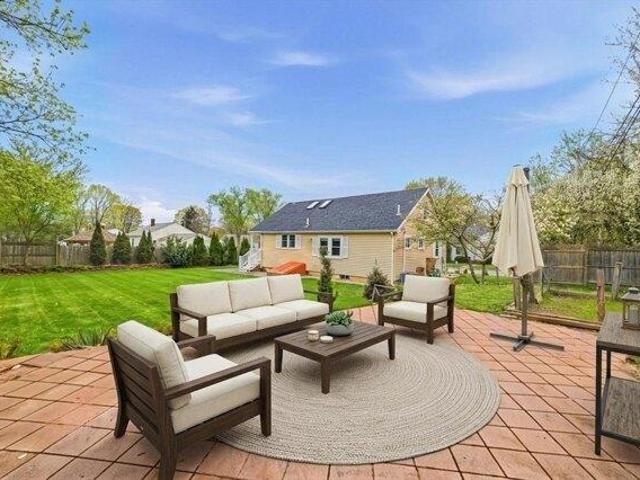 house with 4 bedroom, Mansfield MA DS102317273