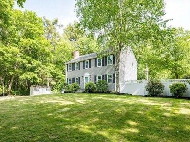 house with 4 bedroom, Mansfield MA ES103250647