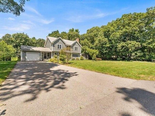 house with 4 bedroom, Mansfield MA ES105059244