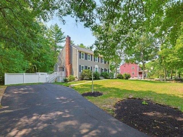 house with 4 bedroom, Mansfield MA ES105060320