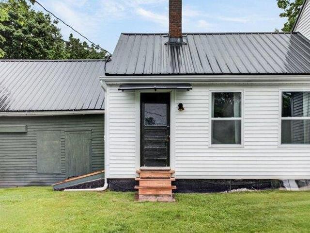 house with 4 bedroom, Machias ME DS103624607