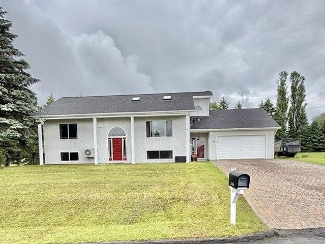 house with 4 bedroom, Madawaska ME ES104151393