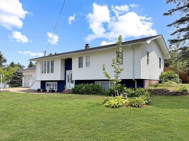 house with 4 bedroom, Madawaska ME ES105113222
