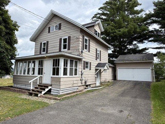 house with 4 bedroom, Madawaska ME ES105229556