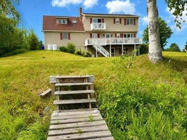 house with 4 bedroom, Madawaska ME ES105229278