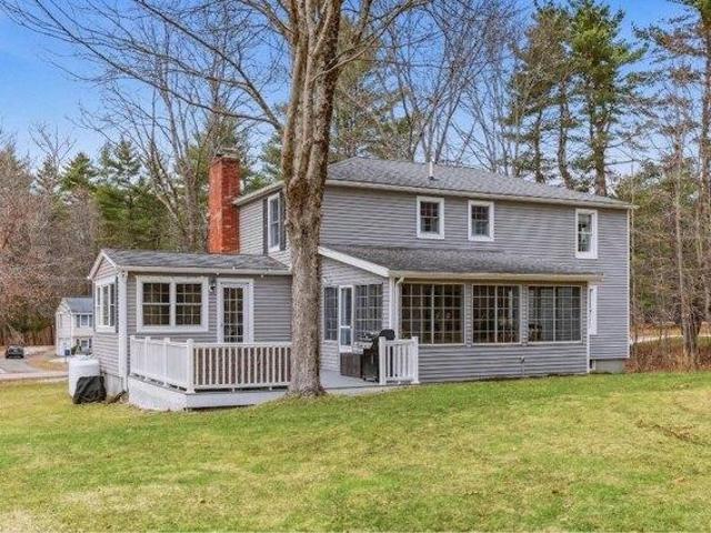 house with 4 bedroom, Madbury NH DLS103101818