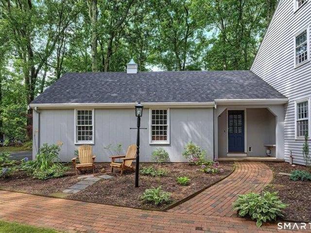 house with 4 bedroom, Madison CT ES104790860