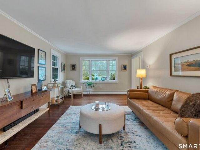 house with 4 bedroom, Madison CT ES105159527