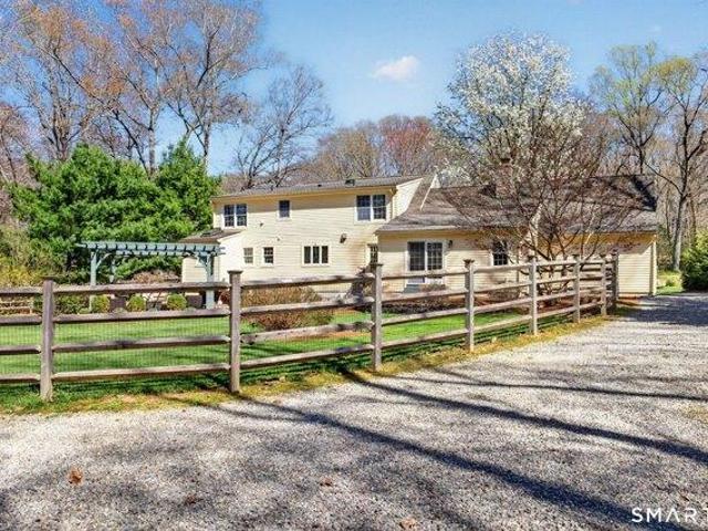 house with 4 bedroom, Madison CT ES103161078