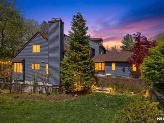 house with 4 bedroom, Mahwah NJ DS102026151