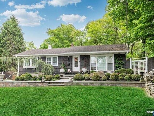 house with 4 bedroom, Mahwah NJ DS104235756