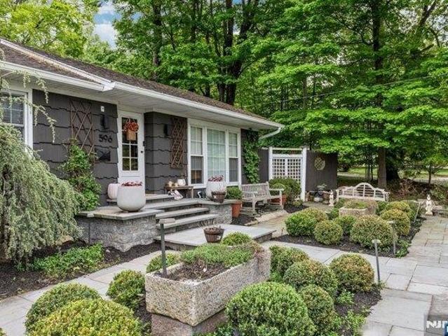 house with 4 bedroom, Mahwah NJ ES104851230