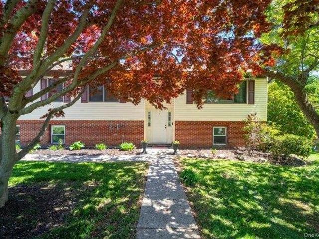 house with 4 bedroom, Mahopac NY DLS102562969