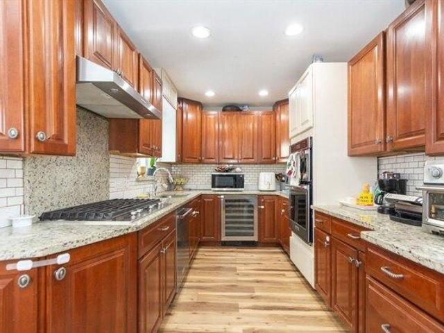 house with 4 bedroom, Malden MA DS102479816