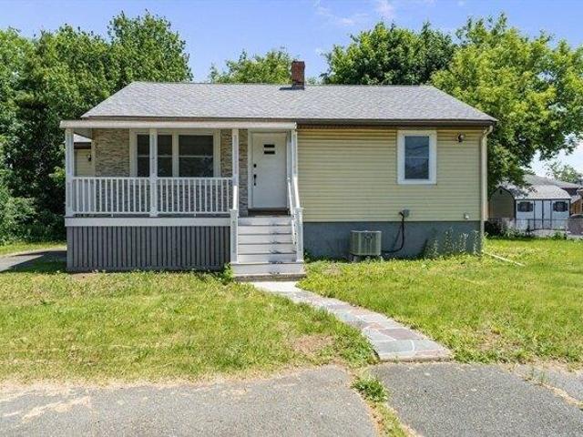 house with 4 bedroom, Malden MA DS104192093