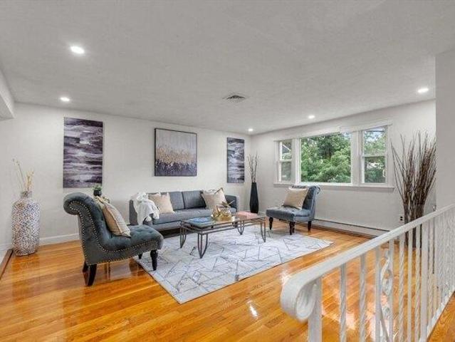 house with 4 bedroom, Malden MA DS104237494