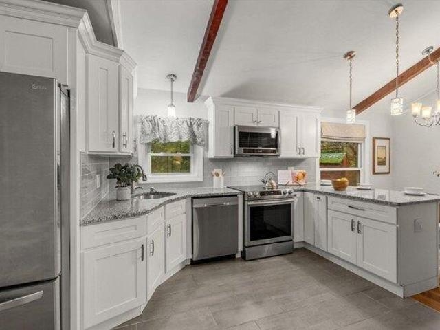 house with 4 bedroom, Malden MA ES102959953