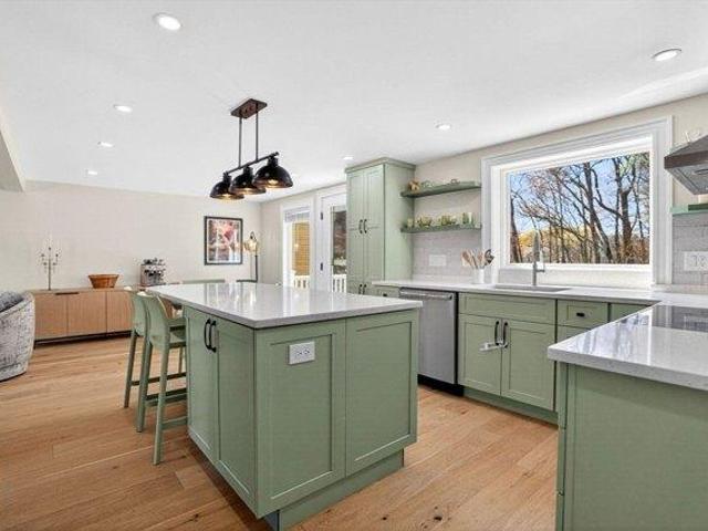 house with 4 bedroom, Malden MA ES103037856