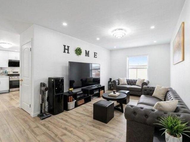 house with 4 bedroom, Malden MA ES104757912