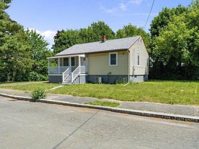house with 4 bedroom, Malden MA ES104791112