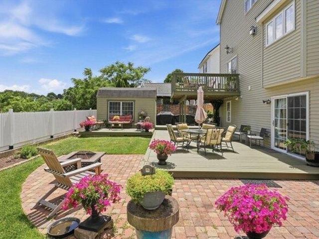 house with 4 bedroom, Malden MA ES104044234
