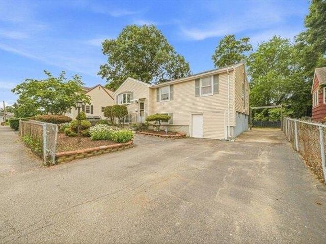 house with 4 bedroom, Malden MA ES105092963