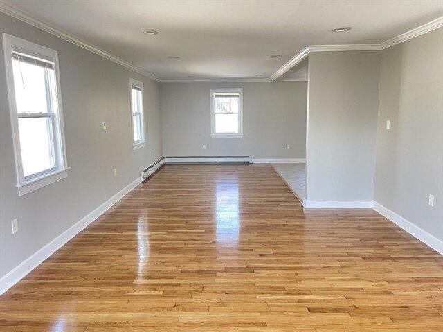 house with 4 bedroom, Malden MA ES105093344