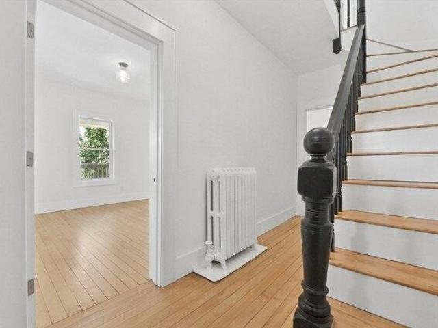 house with 4 bedroom, Malden MA ES105106835