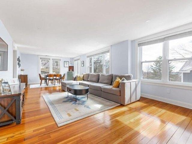 house with 4 bedroom, Malden MA ES105191280