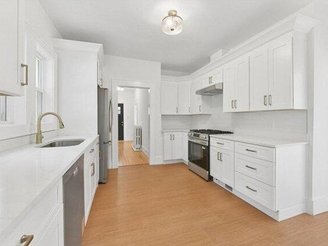 house with 4 bedroom, Malden MA ES105241741