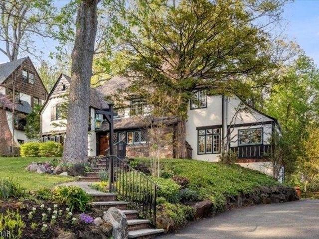 house with 4 bedroom, Maplewood NJ DS102256934