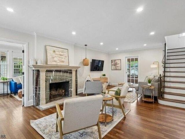 house with 4 bedroom, Maplewood NJ ES104265802