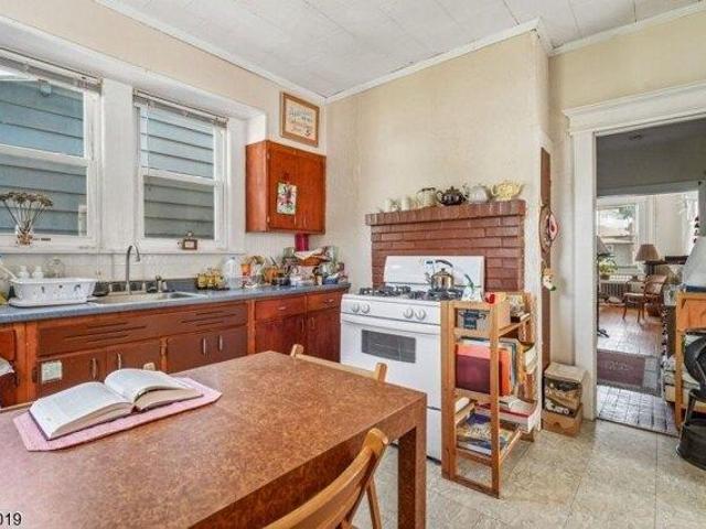 house with 4 bedroom, Maplewood NJ ES105123865