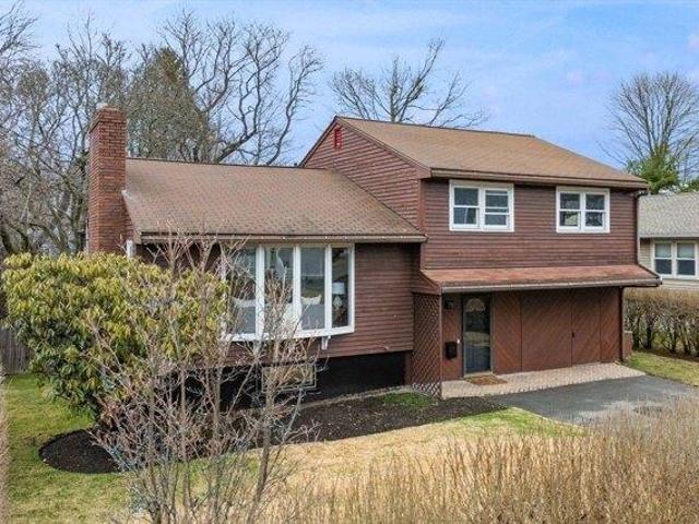 house with 4 bedroom, Marblehead MA DLS102342684