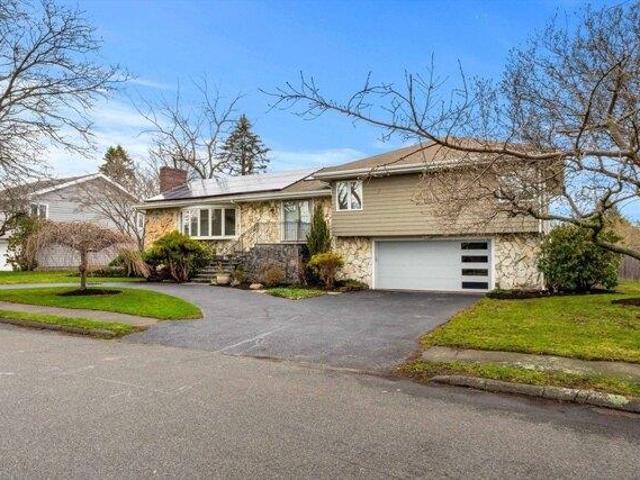 house with 4 bedroom, Marblehead MA DLS102345358