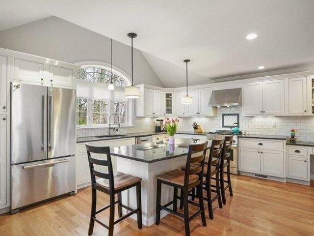 house with 4 bedroom, Marblehead MA DLS102801622
