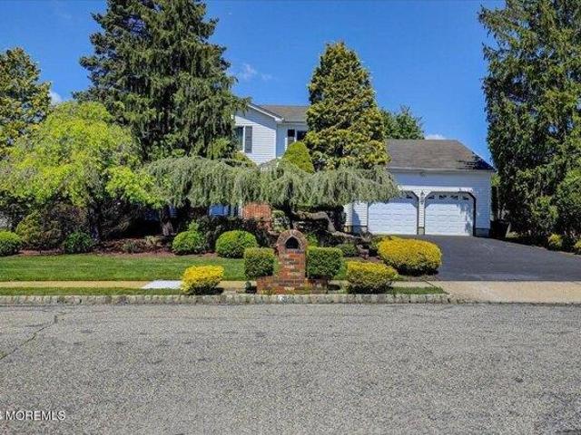 house with 4 bedroom, Marlboro NJ DLS102214667