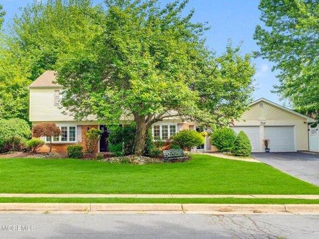 house with 4 bedroom, Marlboro NJ ES105157419