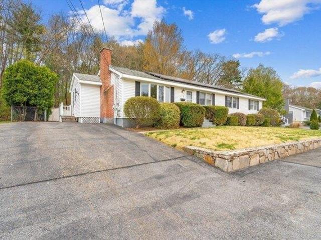 house with 4 bedroom, Marlborough MA DLS102090194