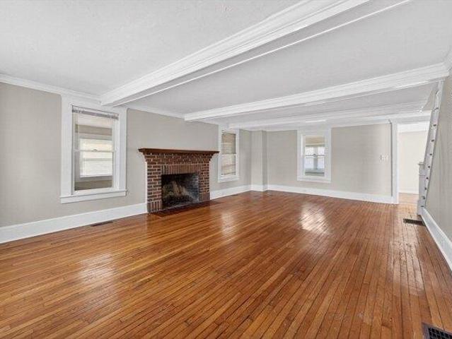 house with 4 bedroom, Marlborough MA DS102447196