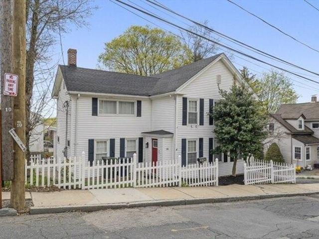 house with 4 bedroom, Marlborough MA DS102531205
