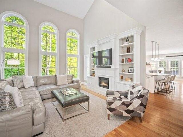 house with 4 bedroom, Marlborough MA DS103100457